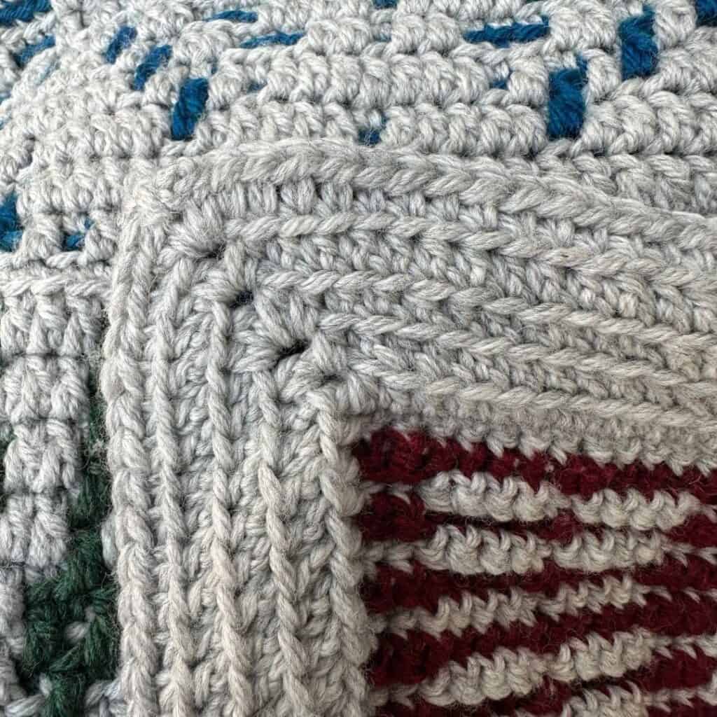 Striped Envelope Border for Overlay Mosaic Crochet